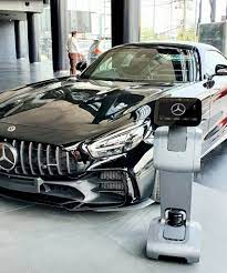 Robots for retail showroom, shops, experience centers - Ergoshopping ...